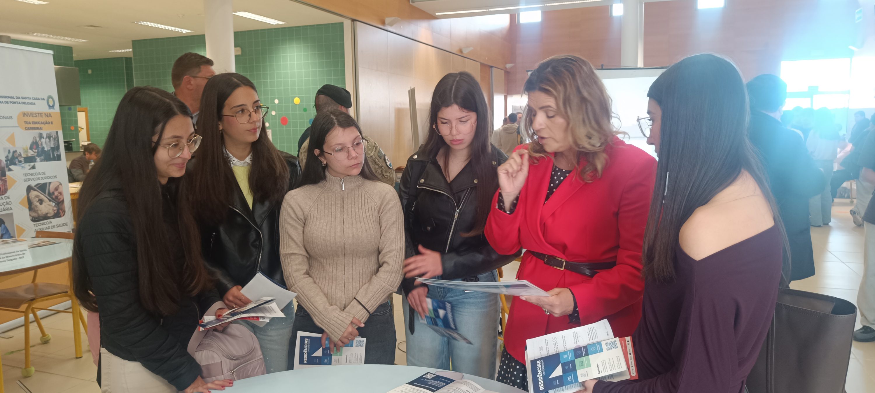 UAc dá a conhecer a sua oferta formativa em Vila Franca do Campo ...